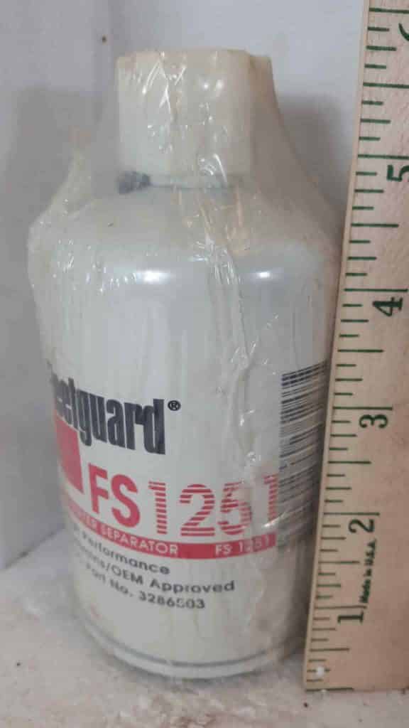 Fleetguard fs1251 Fuel / water separator - BuyItBeforeItsGone!